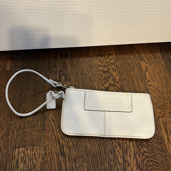 Coach | Bags | Coach Wristlet White Perfect Condition | Poshmark